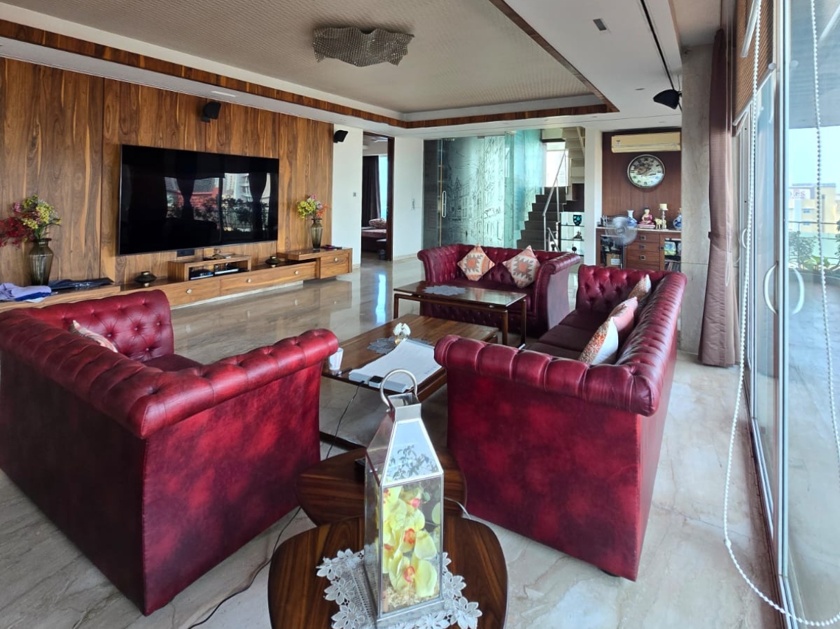 Triplex Penthouse | 5-Bed Luxury Home in Mumbai ₹59 Cr